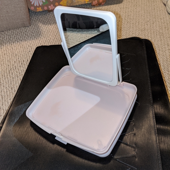 Mary Kay | Makeup | Vintage Mary Kay Consultant Pink Travel Mirror ...